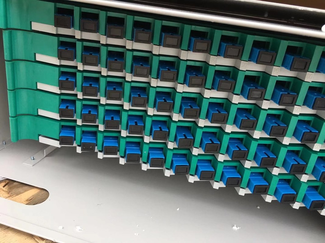 19 Inch Fiber Distribution Unit Preinstalled SC FC LC ST ODF 24 48 72 ...